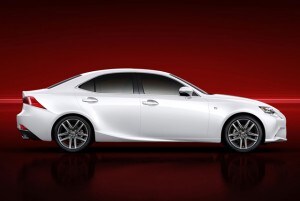 Le prime immagini ufficiali della Lexus IS 250, attesa a Detroit