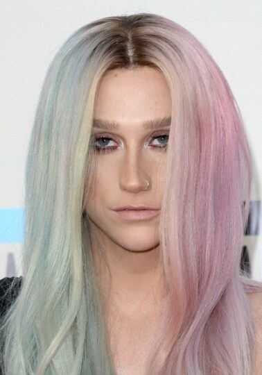 I capelli colorati delle celebrities | Donna Fanpage