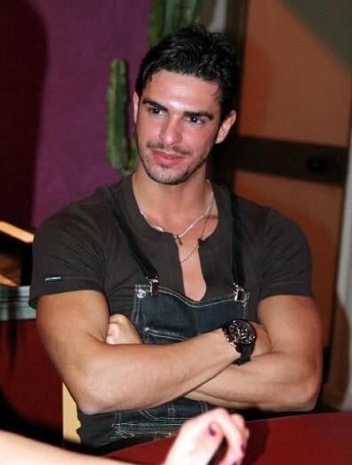 Il tronista Cristian Gallella | Gossip Fanpage