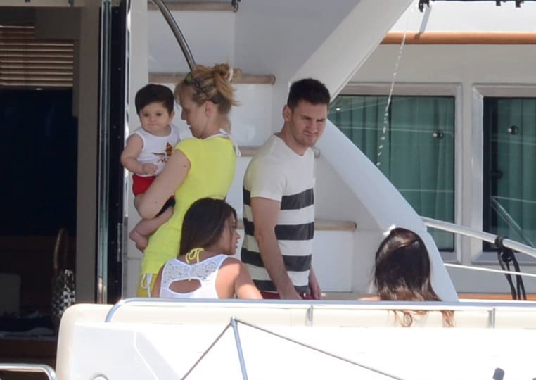 Messi e Fabregas in vacanza a Formentera | Gossip Fanpage
