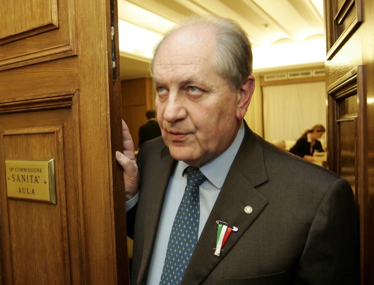 Tangenti sulla sanità in Lombardia, indagato il senatore del PdL Tomassini