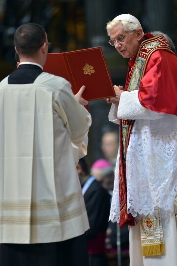 Family Day, Il Papa incontra i fedeli a Milano | Fanpage
