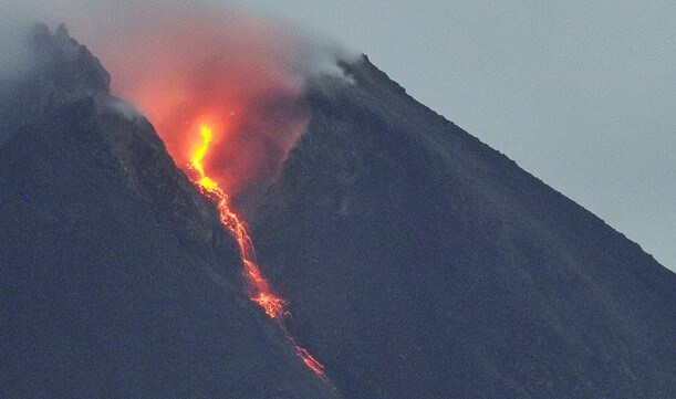 eruzione vulcano merapi in indonesia | Travel Fanpage
