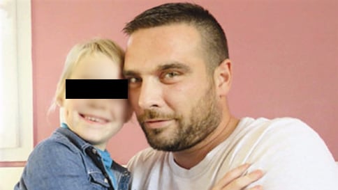 La figlia ha il cancro: i colleghi gli regalano un anno di ferie per ...