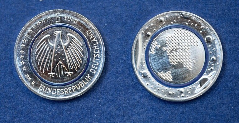 Arriva la nuova moneta da 5 euro. Si chiama Blue Planet Earth