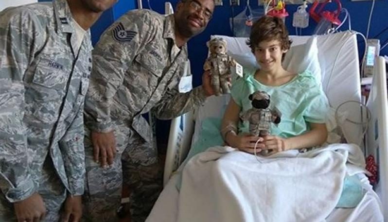 A 16 anni pensa di avere l'influenza ma è un cancro al quarto stadio. I ...