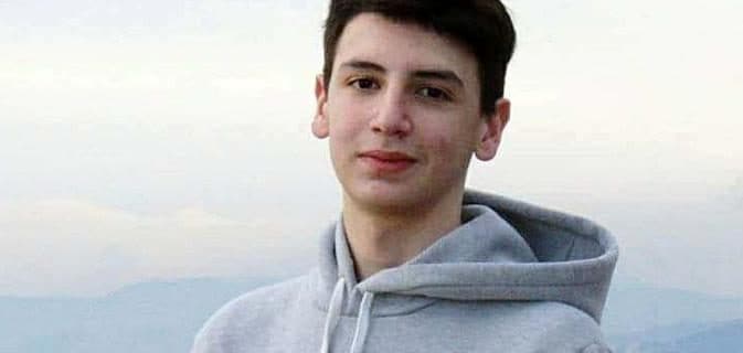 Genova, cade in moto. Morto AlessandroLalli, aveva 16 anni