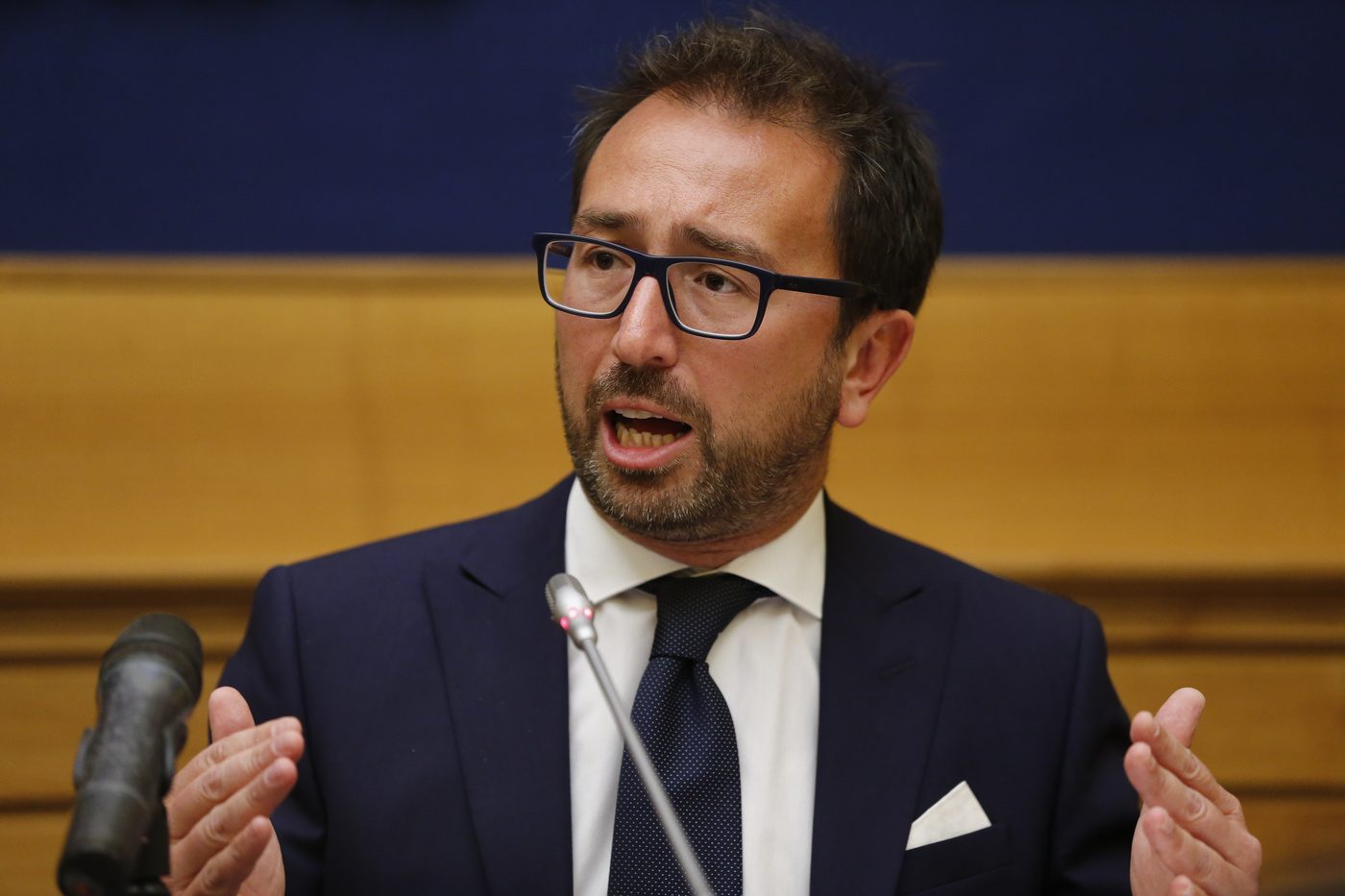 Bonafede: "Lega ha bloccato riforma su intercettazioni. Non governano ...