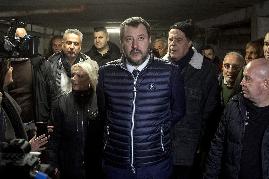 Salvini come Trump al NYT: "Sinistra non può battermi a elezioni quindi ...