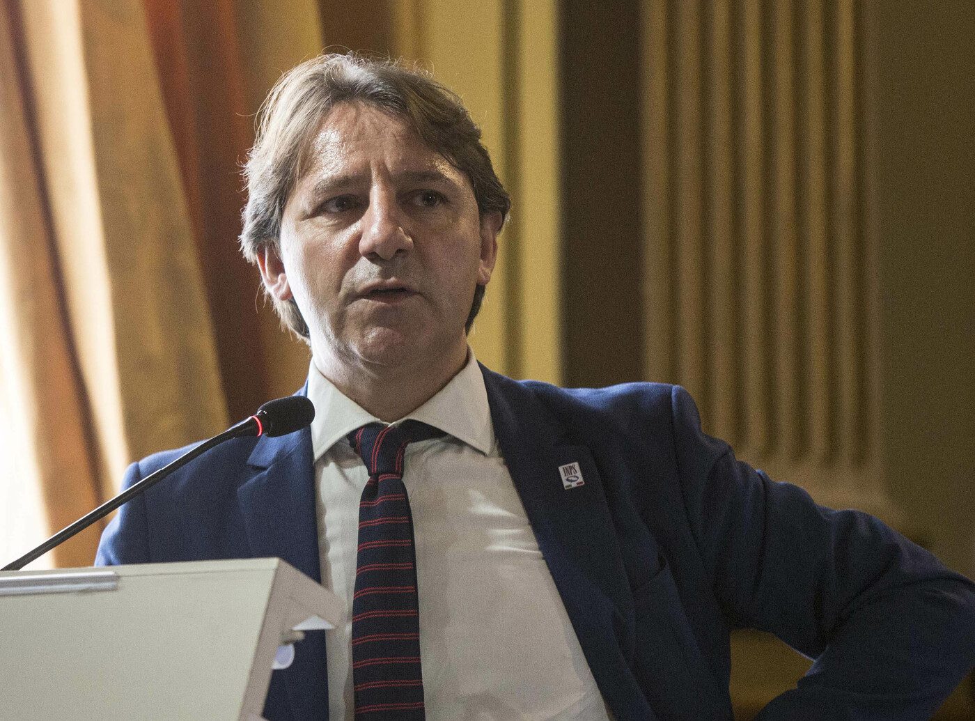 Bonus Covid ai deputati, Tridico si difende in Parlamento: "La notizia ...