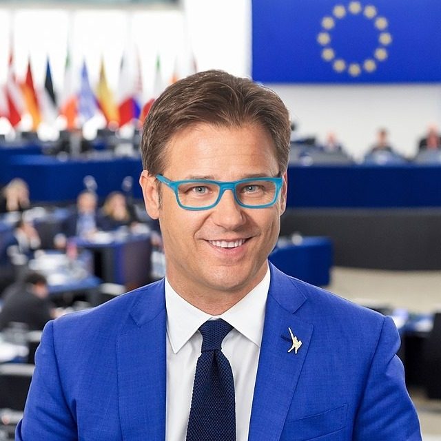 L'eurodeputato leghista Ciocca: "Covid gira di più in Francia e Spagna ...