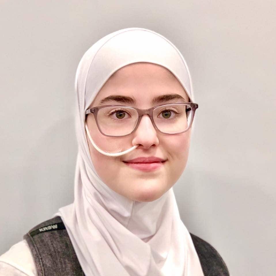 Israa, affetta da malattia rara: "Nessun medico capiva cosa avessi, l ...