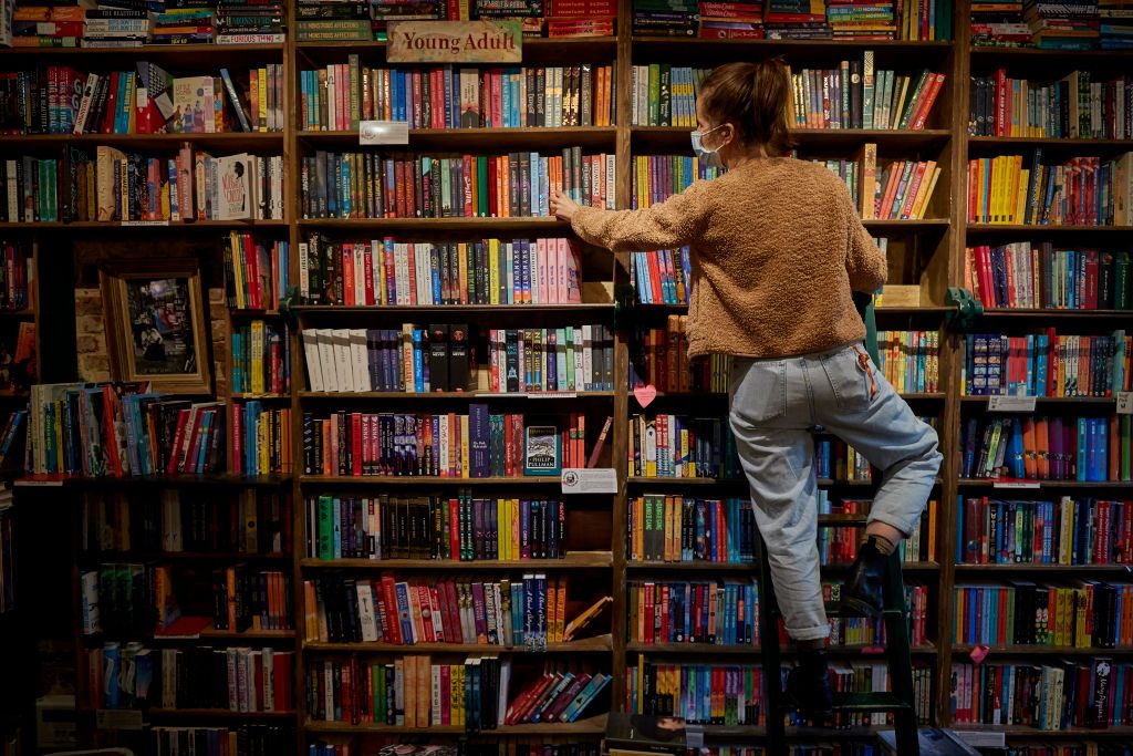 Da oggi in Italia il libro è un bene essenziale come il pane e la ...