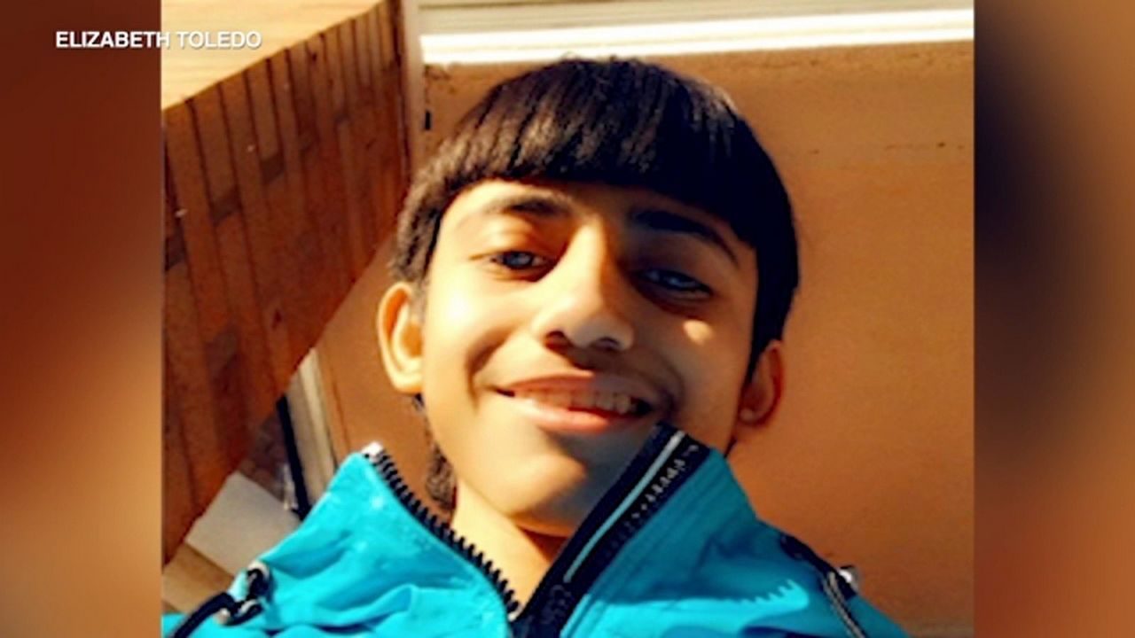 Chicago, Adam ucciso dalla polizia in un vicolo con un colpo al petto ...