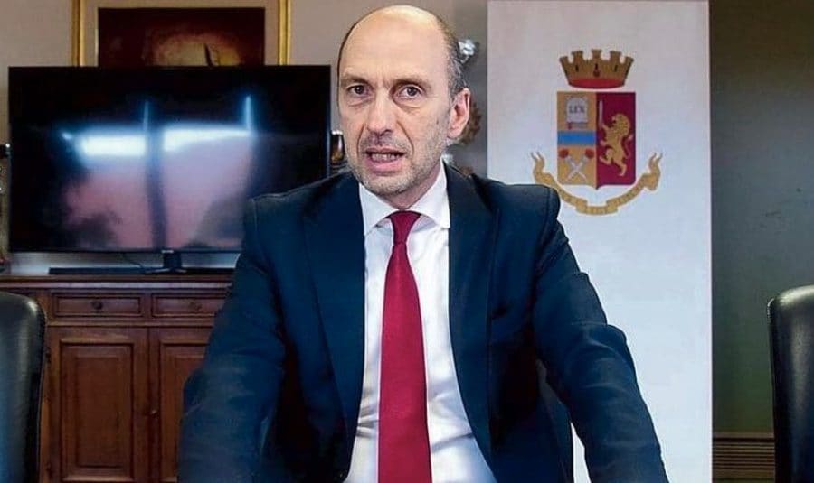 Questore Triolo morto suicida a Biella, i motivi del gesto in due ...