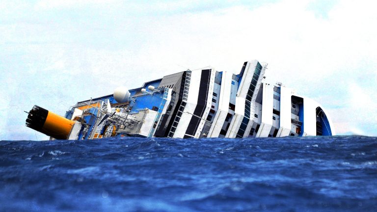 Schettino oggi in carcere, l'ex comandante a Rebibbia dopo il naufragio ...