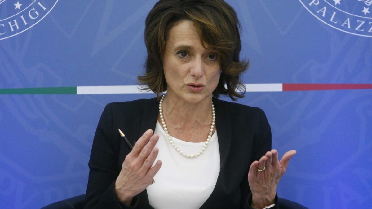 Molestie a studentesse a Cosenza, Bonetti: "Ragazze coraggiose che ...