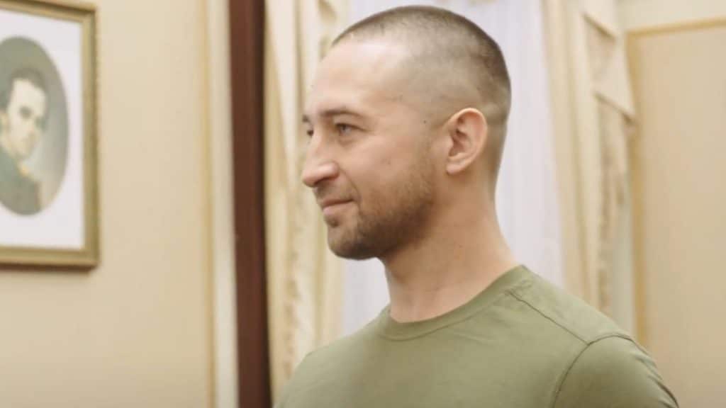 L'Ucraina premia il soldato dell'Isola dei Serpenti che aveva detto ai ...