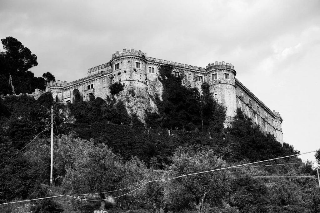 Donne chiamate a pulire il Santuario, la storia dietro l'invito del ...