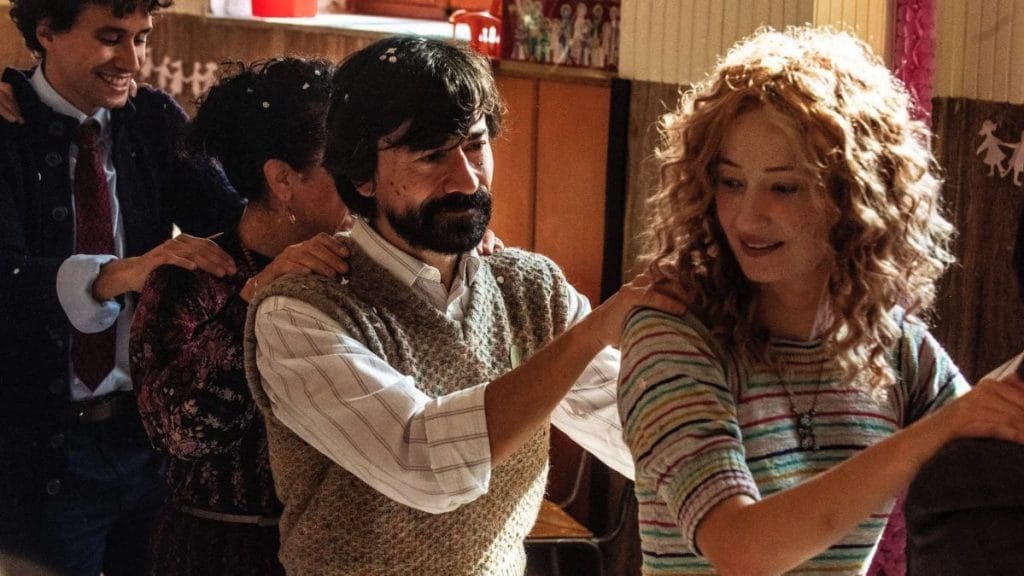 La trama di Lacci, il libro di Domenico Starnone che ha ispirato il ...