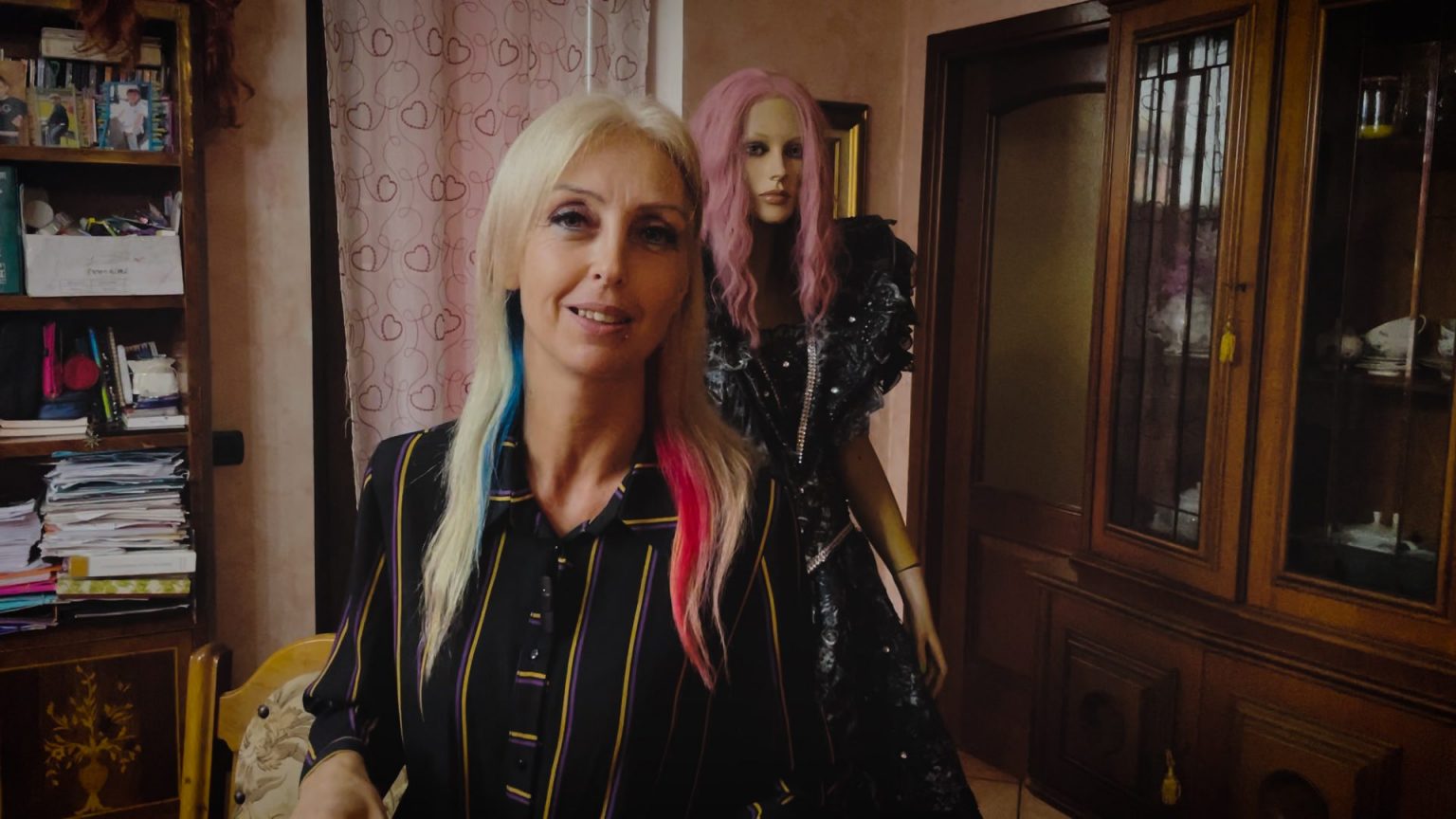 Drag Queen a 17 anni, Manuel diventa Octavia e fa burlesque: "Il Drag ...