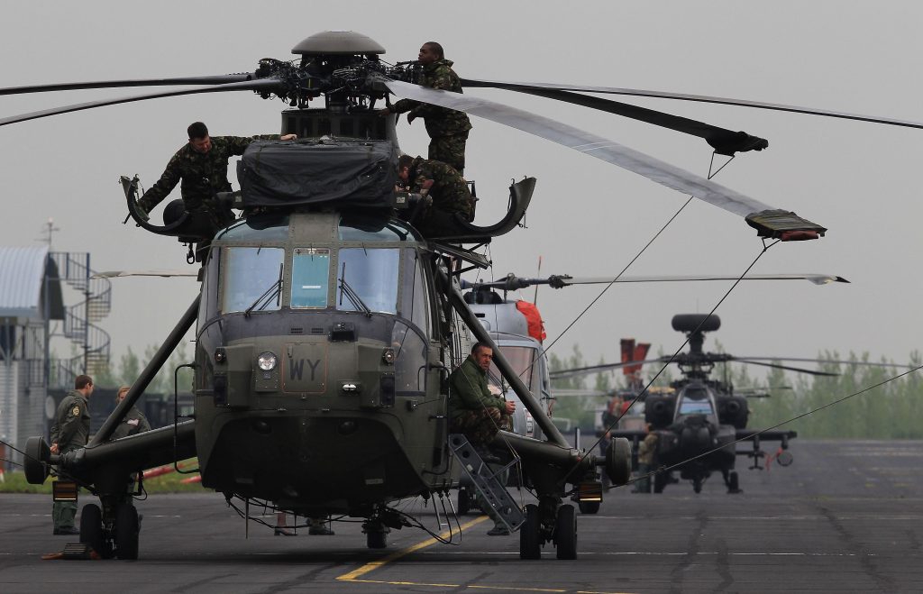Cosa sono e a cosa servono gli elicotteri da guerra Sea King che il Regno Unito invierà all'Ucraina