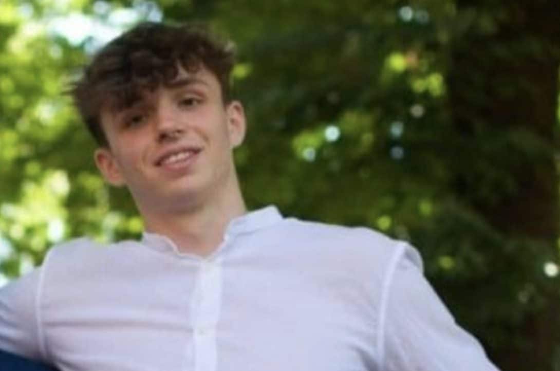 Edoardo, morto a 18 anni dopo l'allentamento di boxe: "Emorragia forse ...