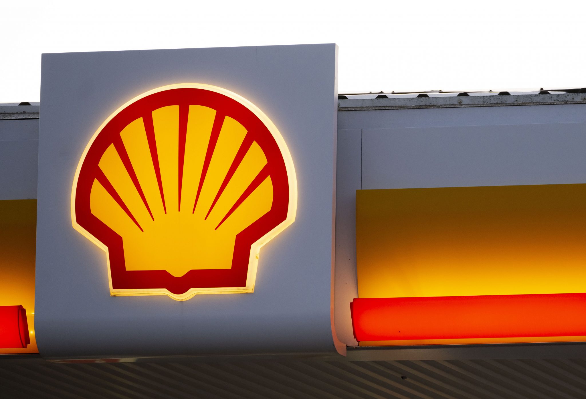 Il pianeta va a fuoco, ma per il capo di Shell tagliare le fonti ...