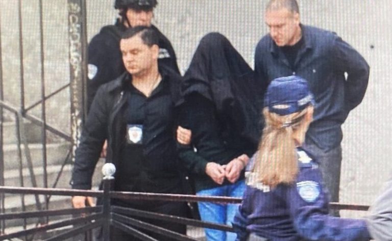 Chi è Kosta Kecmanovic, il 13enne di Belgrado ha ucciso 8 compagni di ...