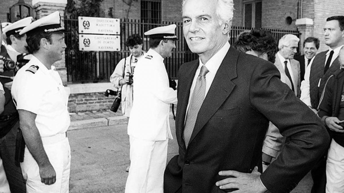 Ascesa e caduta di Raul Gardini: il fallimento di Enimont, il suicidio ...