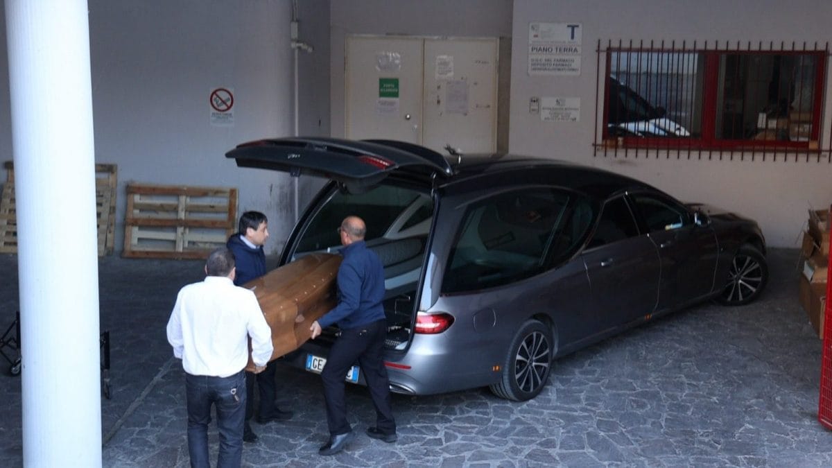 Dove sarà sepolto Matteo Messina Denaro: la tomba di famiglia nel ...