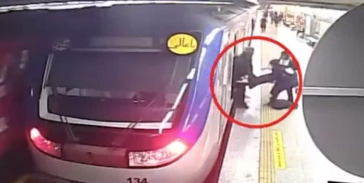 Armita Garavand è cerebralmente morta, la 16enne iraniana era stata ...