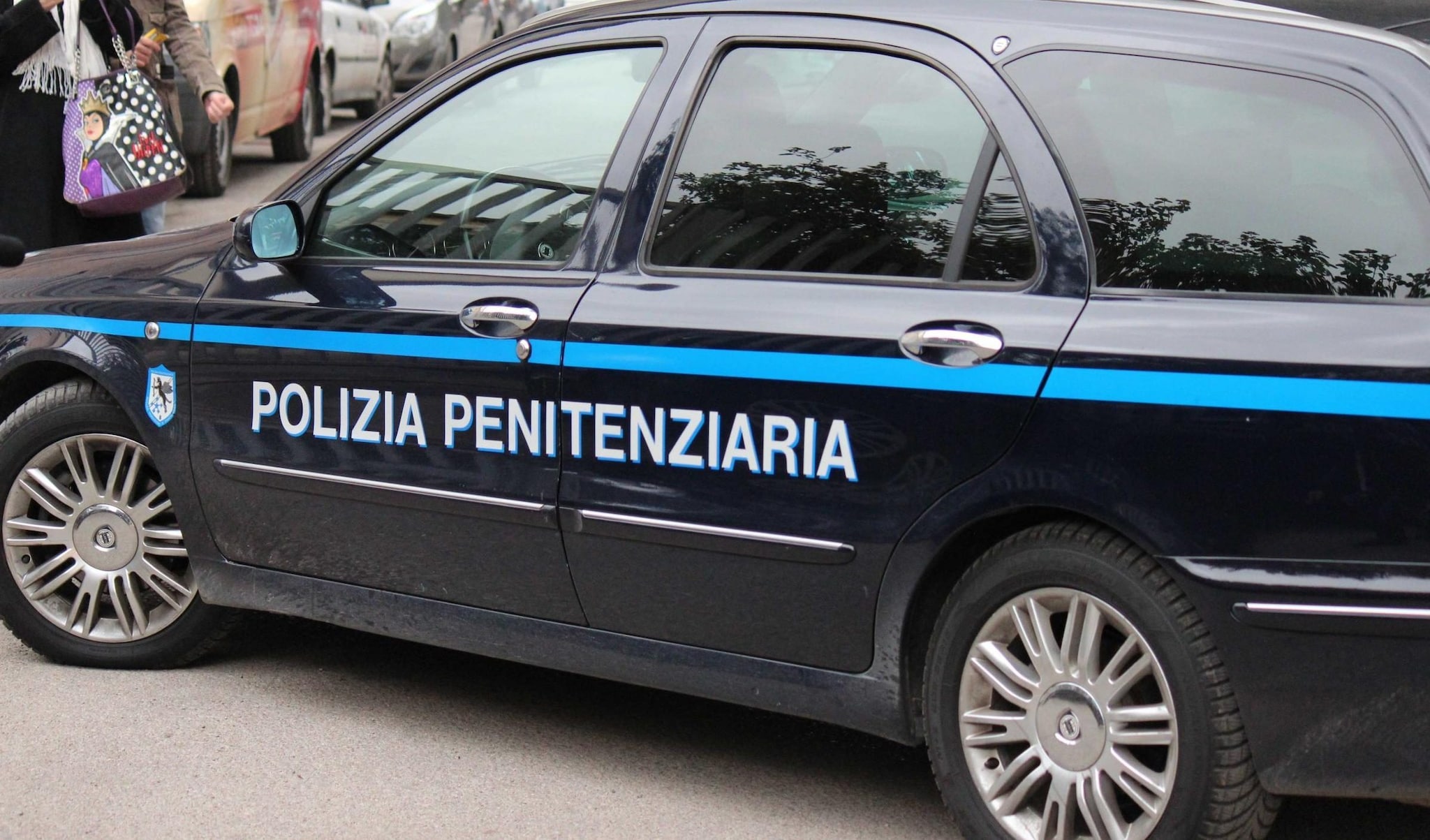 "I colleghi lo chiamavano frocio": parla l’avvocato dell’agente ...