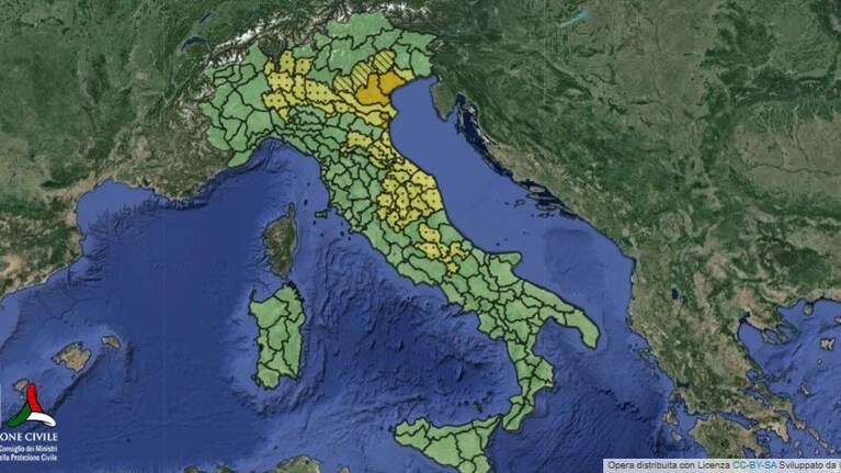 Maltempo, allerta meteo arancione e gialla per temporali domenica 19 ...