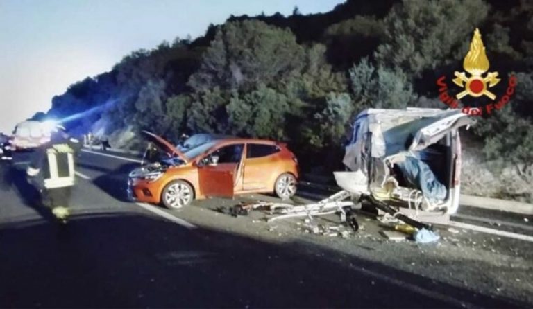 Davide Baggio morto in un incidente stradale in Egitto durante un’escursione, grave la moglie