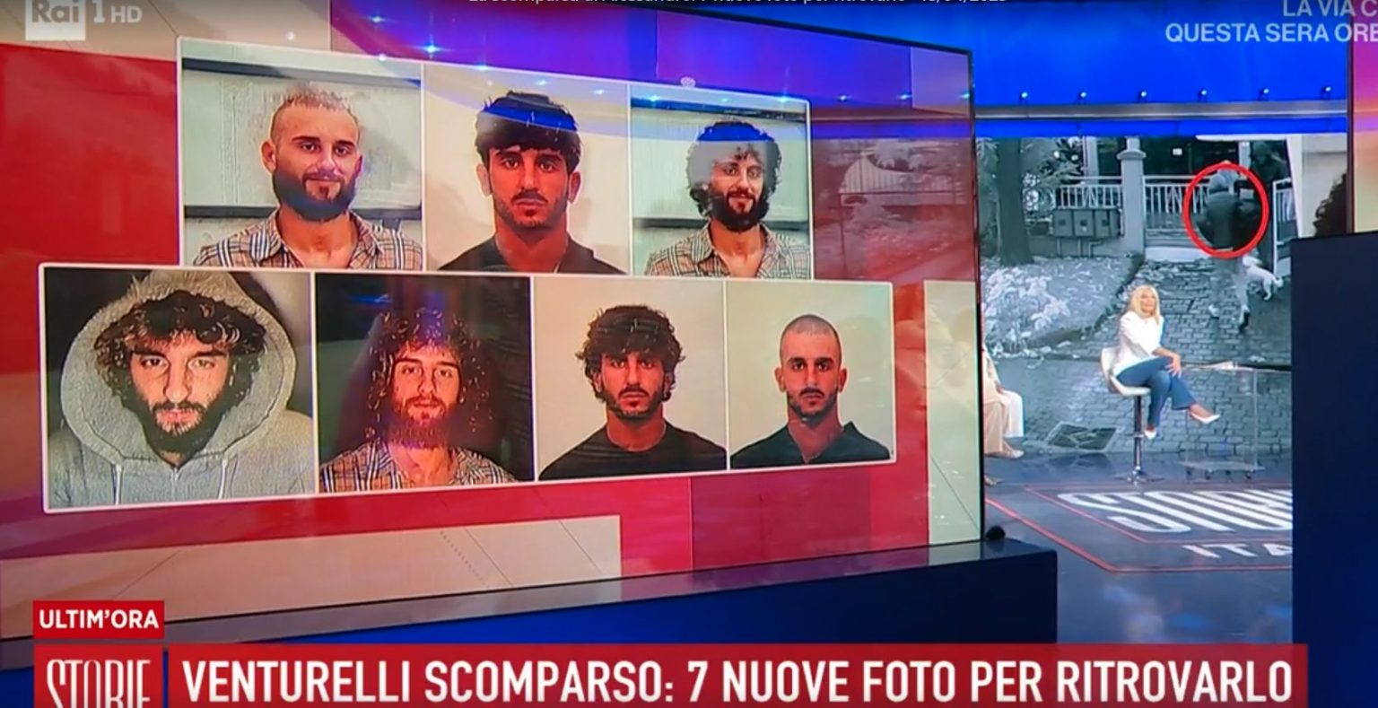 Le 7 foto inedite di Alessandro Venturelli: mostrate dalla madre che ...