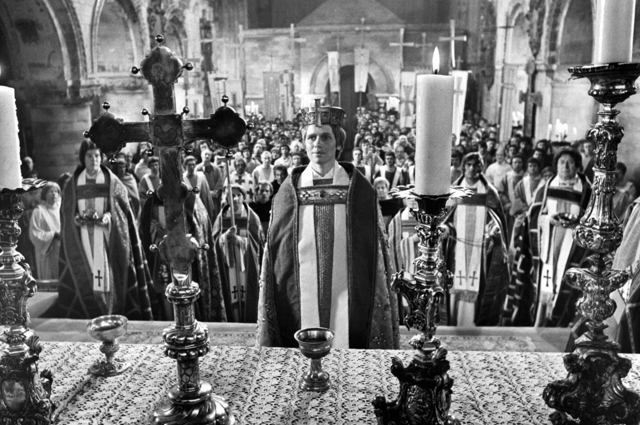 C'è davvero stata una donna a capo della chiesa cattolica? La storia della papessa Giovanna