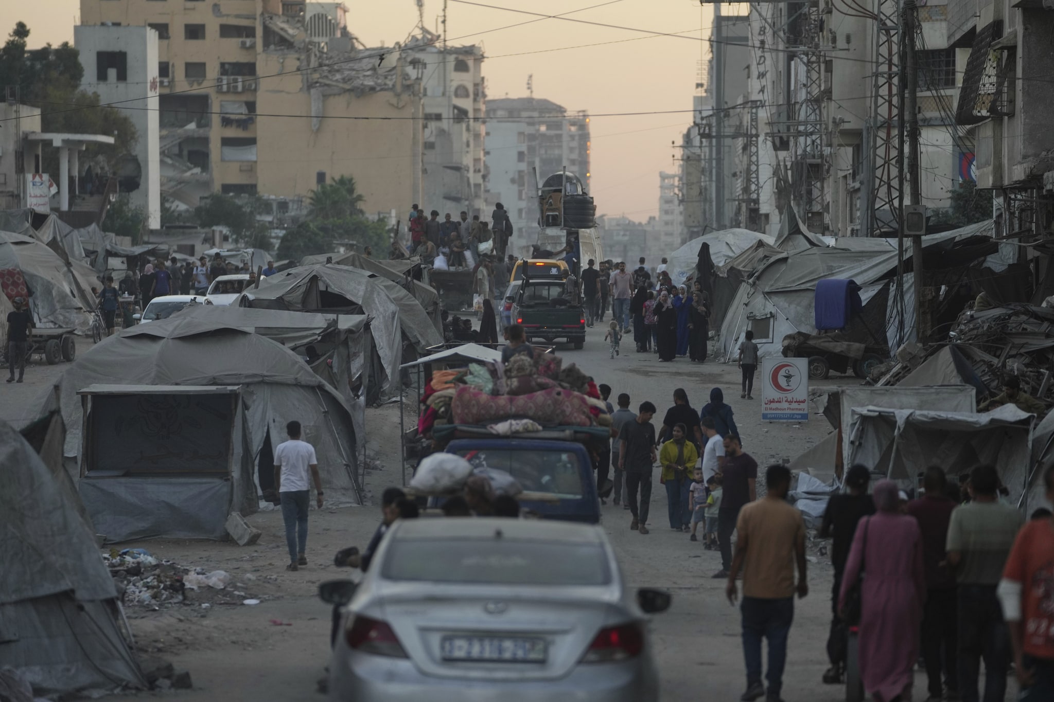 Israele assedia Gaza City e ordina evacuazione di un milione di ...