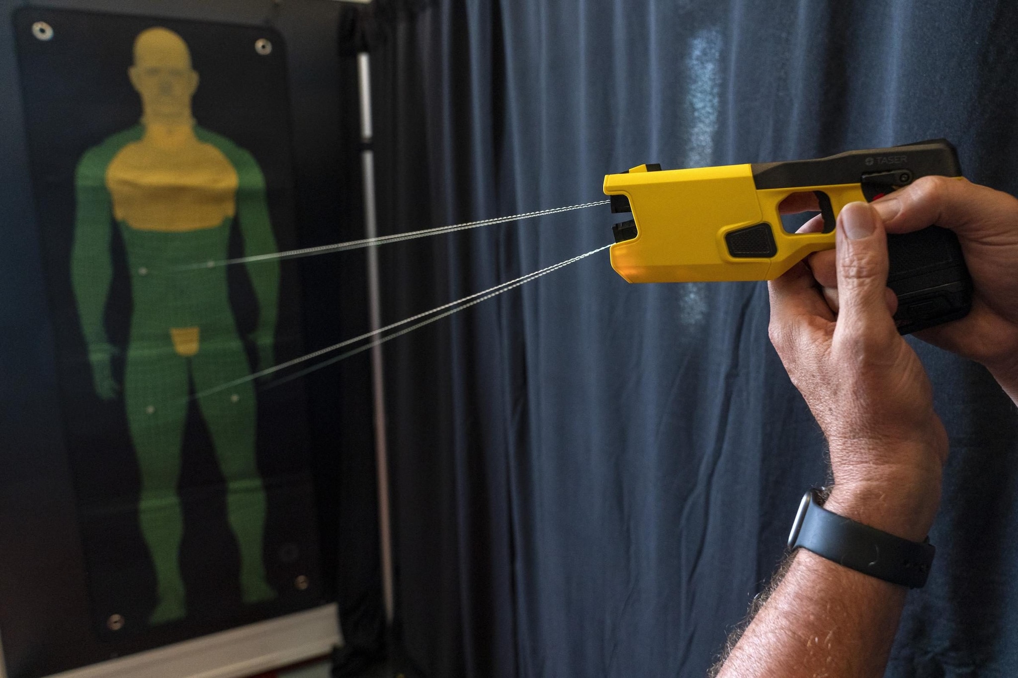 Perché il taser è utilizzato in Italia anche se l'Onu lo classifica ...