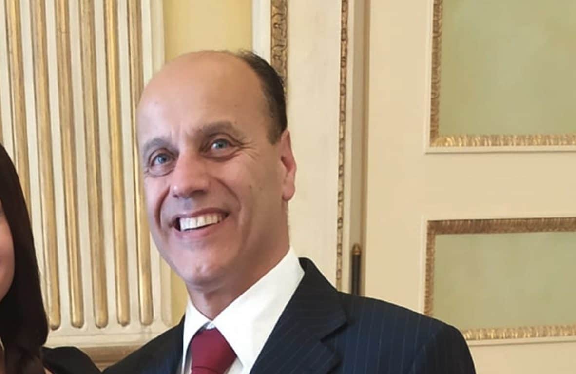 Chi è Eyal Mizrahi, l’israeliano che ha fatto infuriare Iacchetti per il genocidio a Gaza