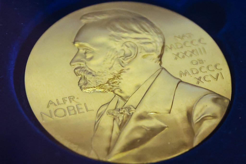 Nobel per la Pace 2025 alla politica venezuelana María Corina Machado ...