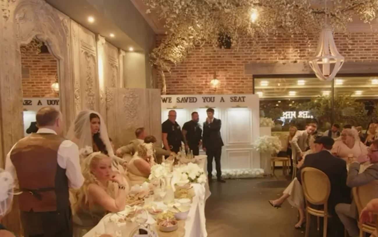 Blitz della polizia alle nozze per arrestare il padre ma era scherzo ...