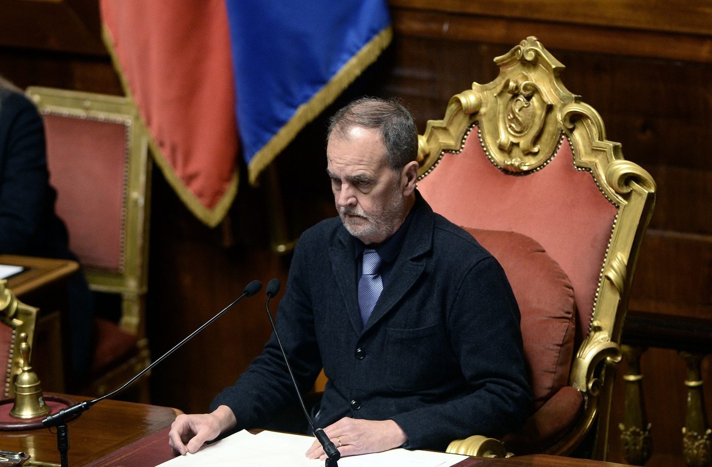 Il senatore Calderoli su doppie preferenze e infedeltà: uomini, non ...