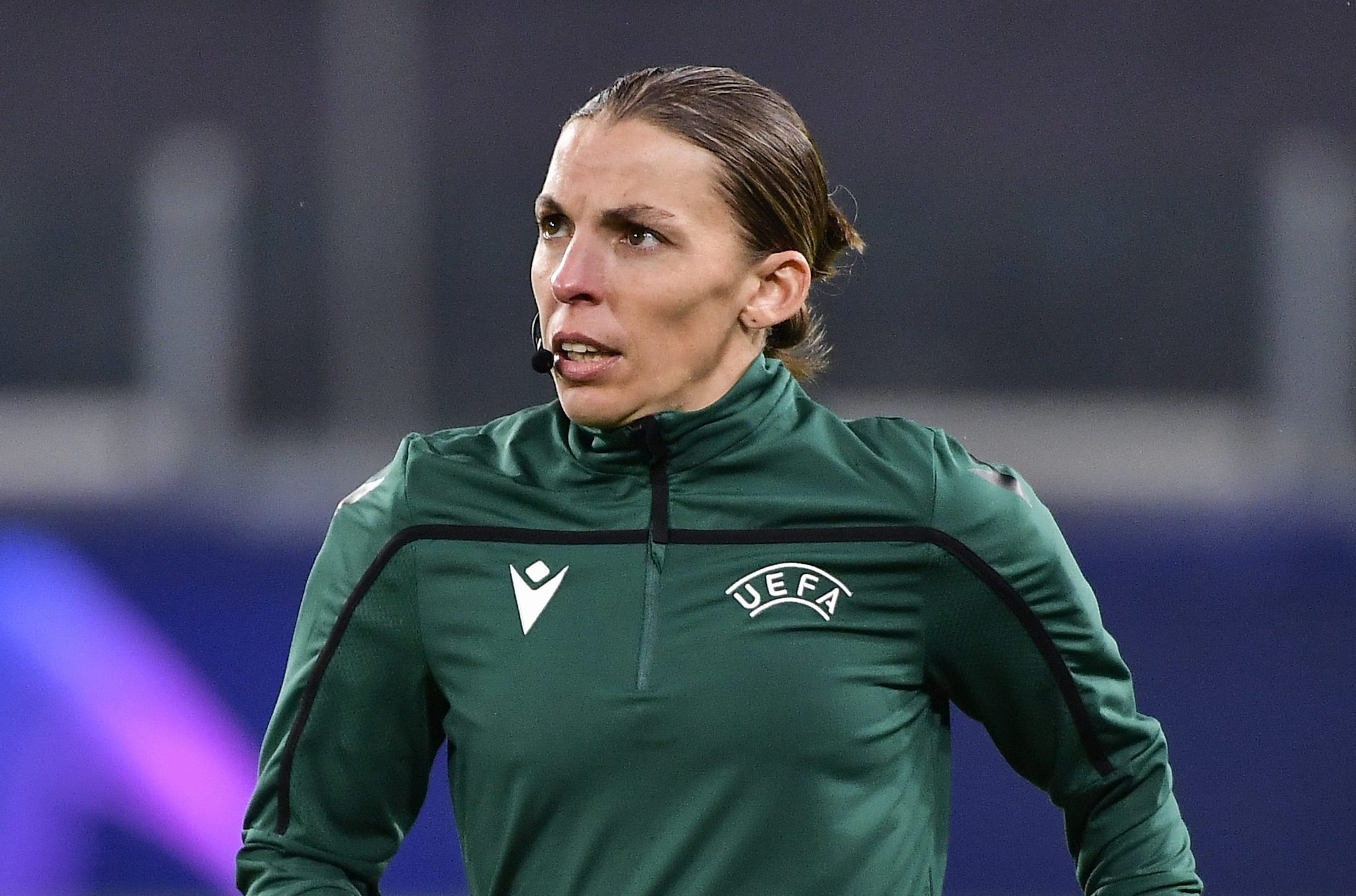 Stéphanie Frappart, primo arbitro donna in Champions League: facciamo ...