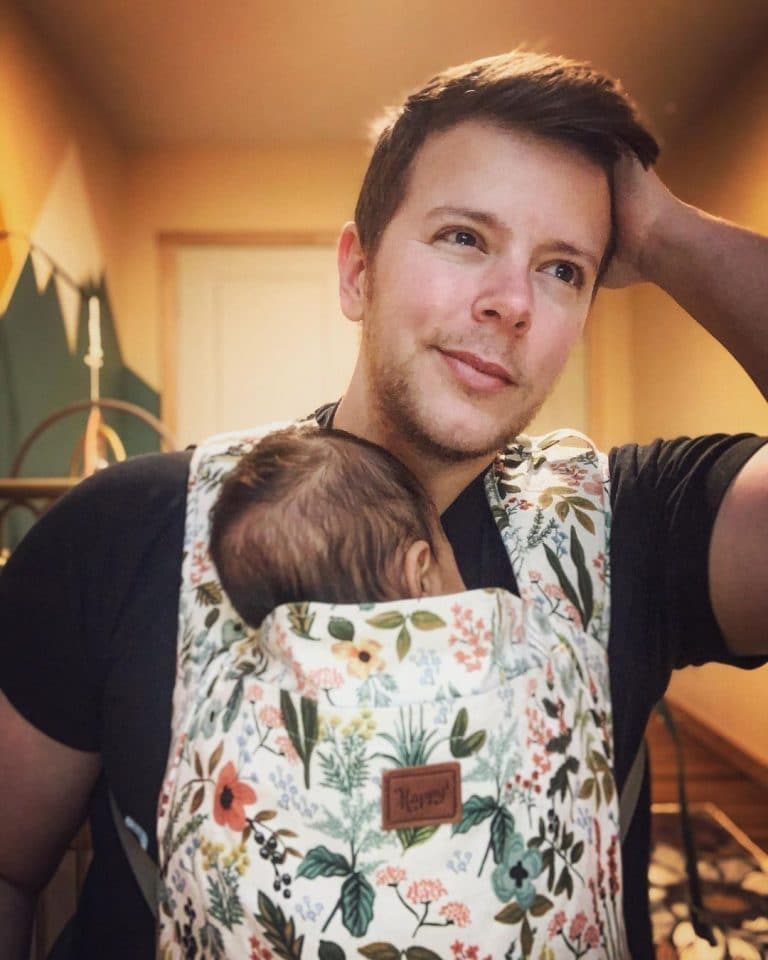 Fa la transizione da donna a uomo ma conserva l’utero: Danny porta ...