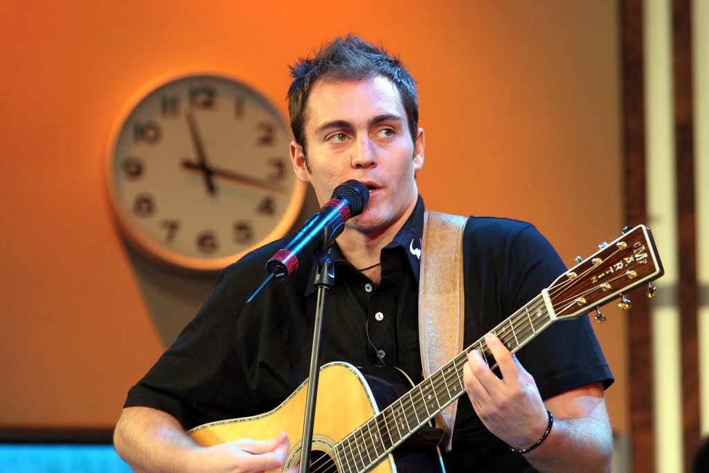 Andrea Cardillo ieri e oggi: com'è diventato il cantante di Saranno Famosi