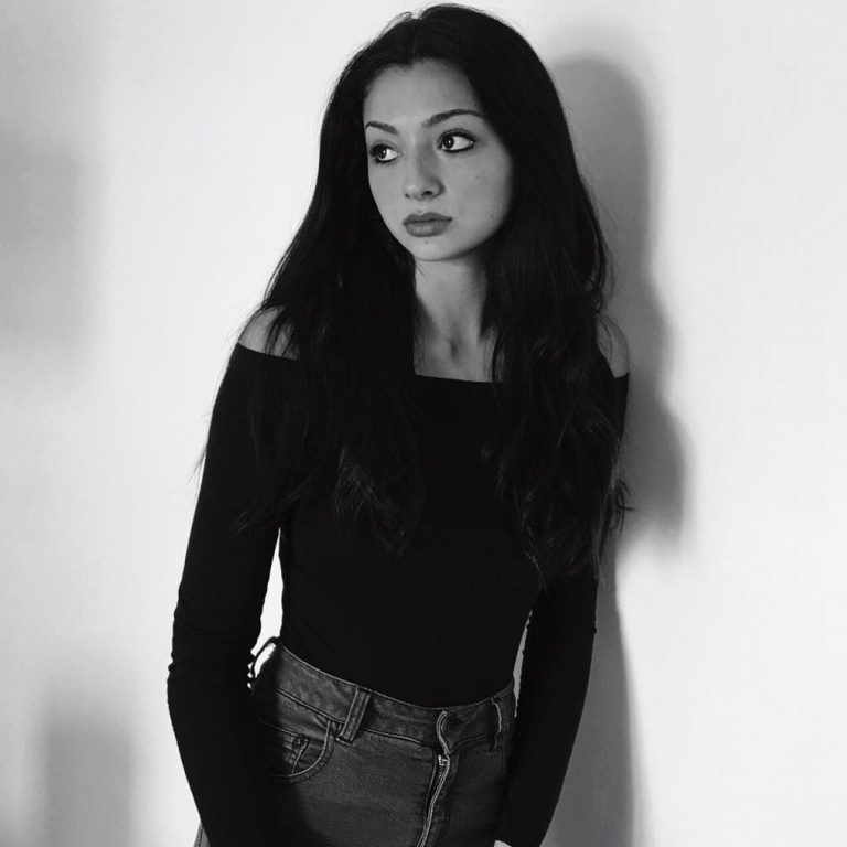 Giulia Pelagatti prima e dopo, la trasformazione della velina mora da ...