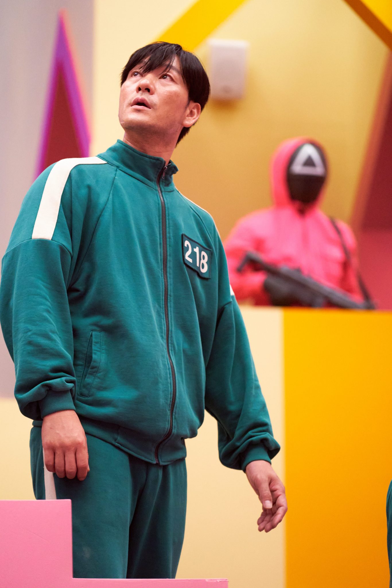 Squid Game, il significato delle tute rosa e verdi: i simboli nascosti ...