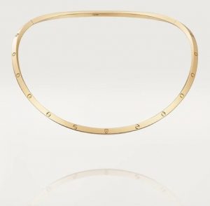 GF Vip 6, Sonia Bruganelli con i gioielli di lusso: il collier rigido ...