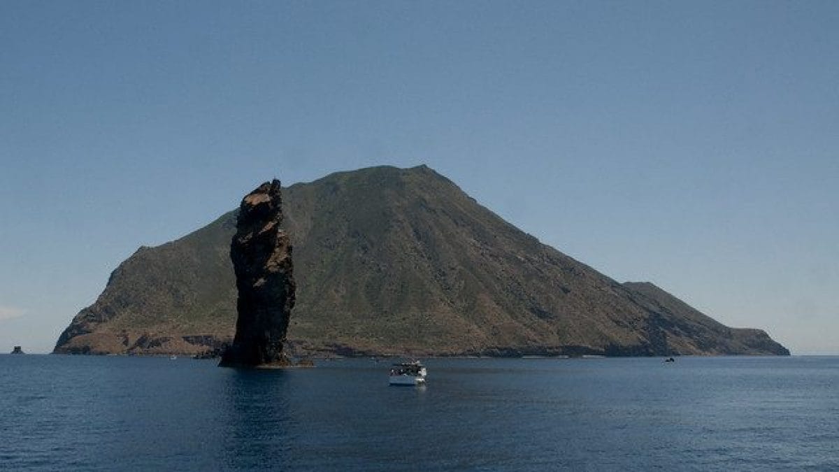 Scoprire l'isola di Filicudi, una perla delle Eolie